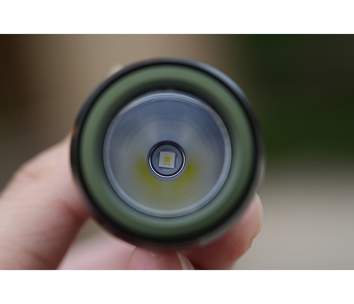 Manker Striker Mini BLACK Osram KW CSLNM1.TG Cool White LED 635L ...